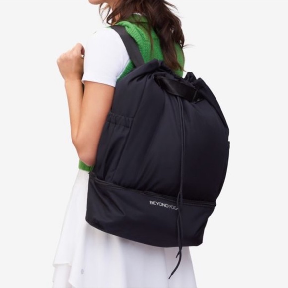 Beyond Yoga | Bags | Nwt Beyond Yoga Convertible Backpack Gym Bagtote ...